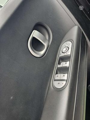 Balts Hyundai Ioniq 5 2022 Tauragė, ar dzinēja tilpumu 0.00 L un nobraukumu 300 tūkst. km par 15000 €, foto 12 vietnē AUTOMOTO.COM.LV