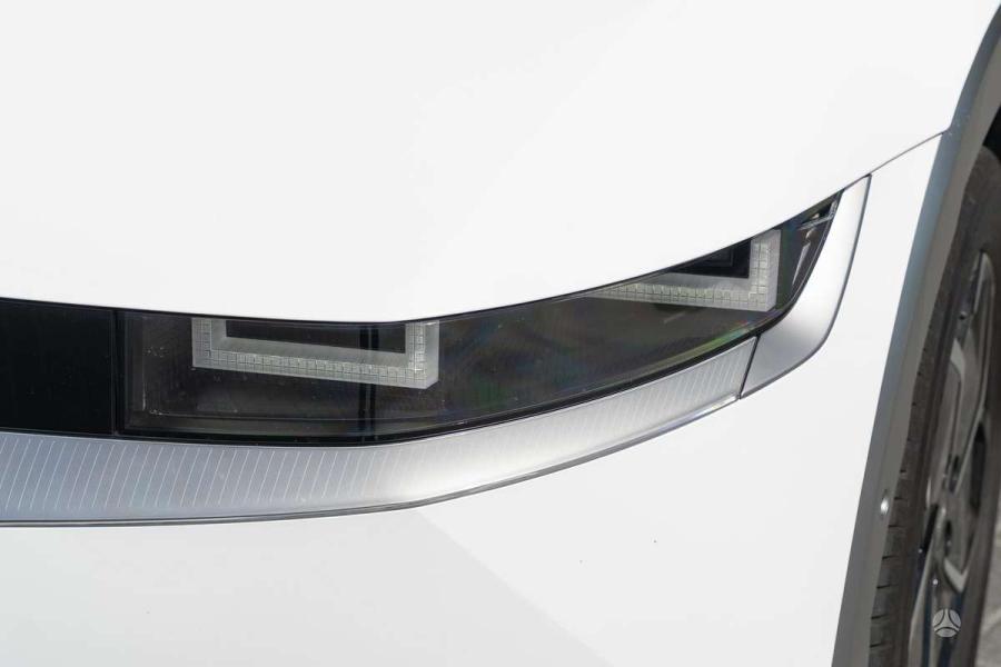 Белый Хендай Ioniq 5 2024 в Вильнюс, объемом двигателя 0.00 л и пробегом 33 тыс. км за 37990 €, фото 8 на AUTOMOTO.COM.LV