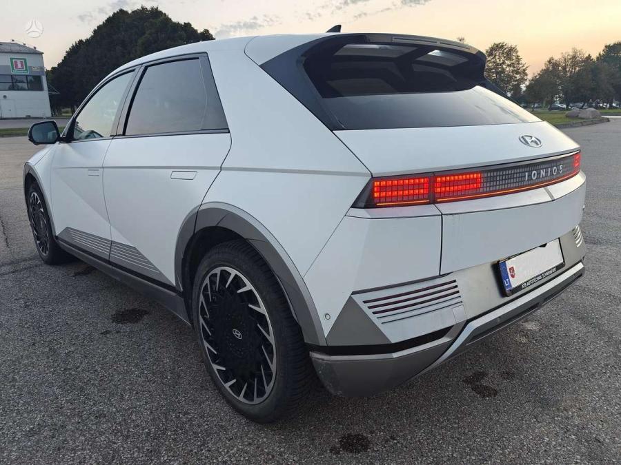 Белый Хендай Ioniq 5 2024 в Каунас, объемом двигателя 0.00 л и пробегом 44 тыс. км за 38500 €, фото 4 на AUTOMOTO.COM.LV