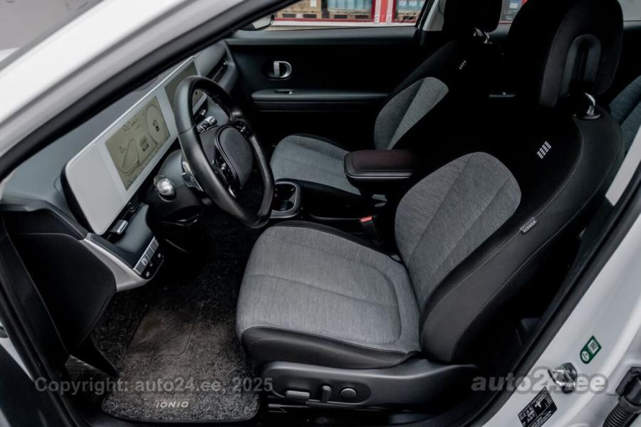 Balts Hyundai Ioniq 5 2021 Pērnava, ar dzinēja tilpumu 0.00 L un nobraukumu 107 tūkst. km par 22900 €, foto 16 vietnē AUTOMOTO.COM.LV