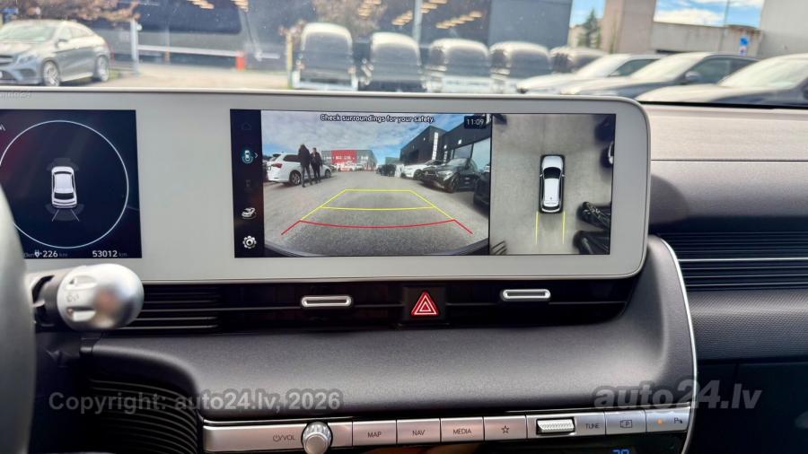 White Hyundai Ioniq 5 2022 in Tallinn, with an engine capacity of 0.00 L and mileage of 53 thousand km for 34900 €, photo 14 on AUTOMOTO.COM.LV