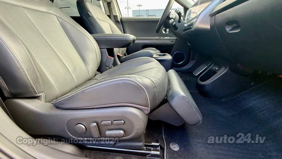 White Hyundai Ioniq 5 2022 in Tallinn, with an engine capacity of 0.00 L and mileage of 53 thousand km for 34900 €, photo 28 on AUTOMOTO.COM.LV