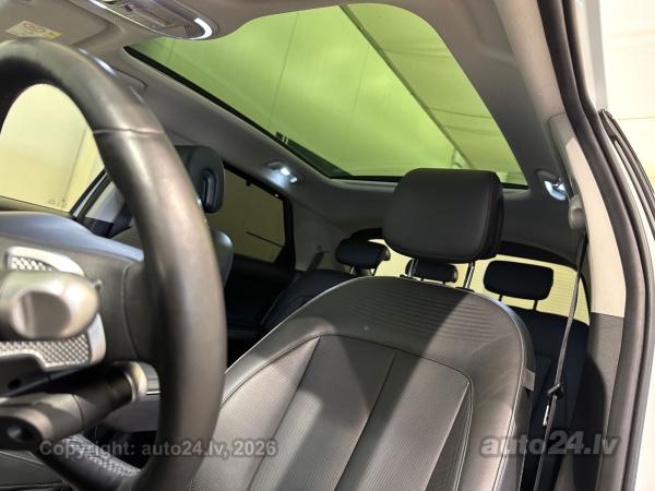 Белый Хендай Ioniq 5 2023 в Таллин, объемом двигателя 0.00 л и пробегом 43 тыс. км за 37900 €, фото 6 на AUTOMOTO.COM.LV