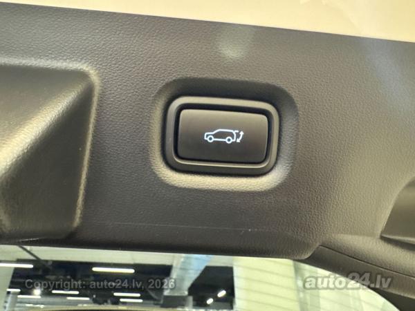 Белый Хендай Ioniq 5 2023 в Таллин, объемом двигателя 0.00 л и пробегом 43 тыс. км за 37900 €, фото 7 на AUTOMOTO.COM.LV