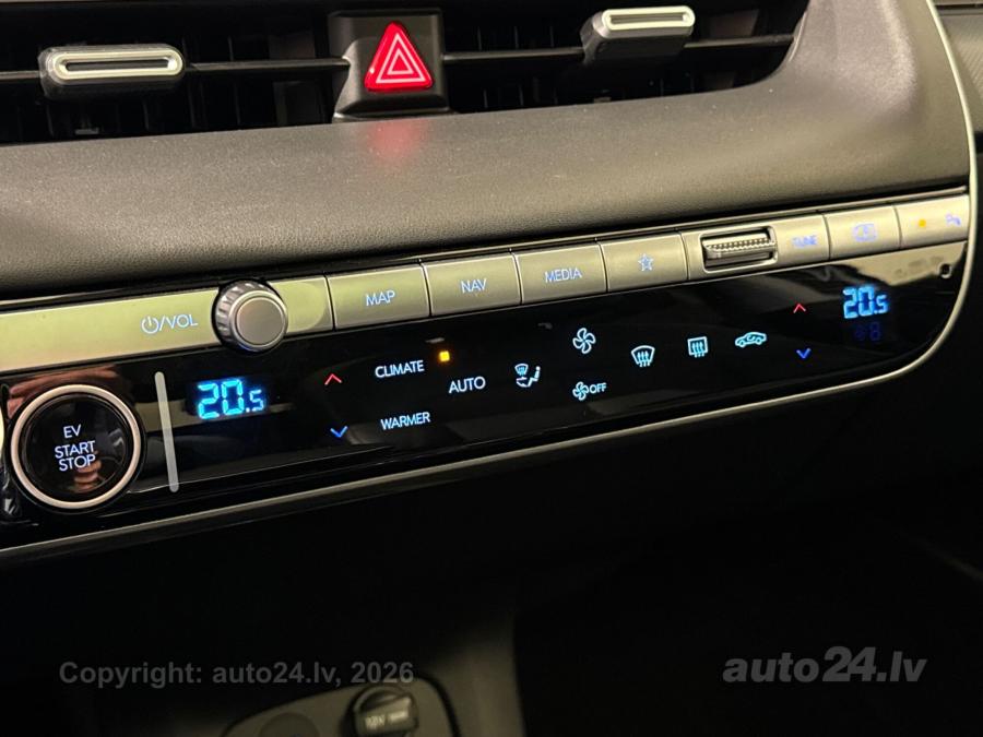 Balts Hyundai Ioniq 5 2023 Tallina, ar dzinēja tilpumu 0.00 L un nobraukumu 43 tūkst. km par 37900 €, foto 18 vietnē AUTOMOTO.COM.LV