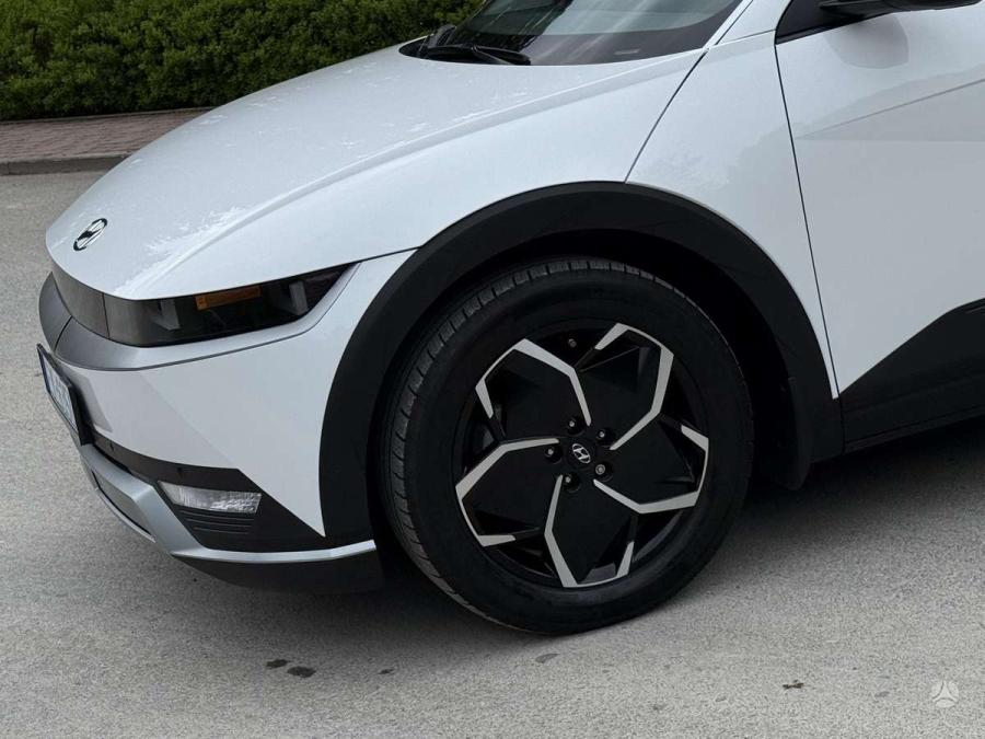 Balts Hyundai Ioniq 5 2023 Jūrmala, ar dzinēja tilpumu 0.00 L un nobraukumu 35 tūkst. km par 29950 €, foto 7 vietnē AUTOMOTO.COM.LV