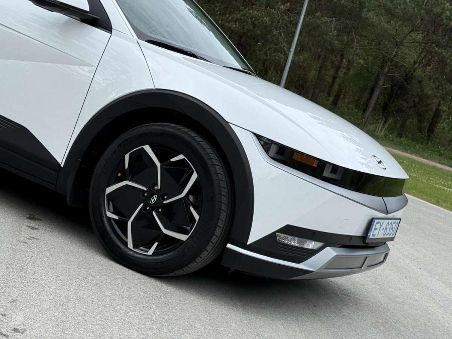 Balts Hyundai Ioniq 5 2023 Jūrmala, ar dzinēja tilpumu 0.00 L un nobraukumu 35 tūkst. km par 29950 €, foto 9 vietnē AUTOMOTO.COM.LV