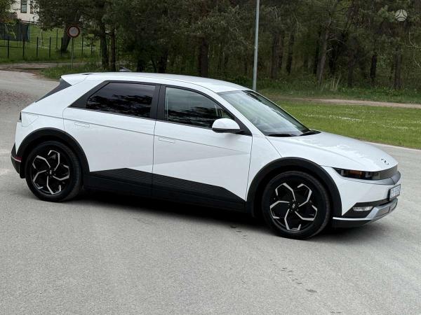 Balts Hyundai Ioniq 5 2023 Jūrmala, ar dzinēja tilpumu 0.00 L un nobraukumu 35 tūkst. km par 29950 €, foto 9 vietnē AUTOMOTO.COM.LV