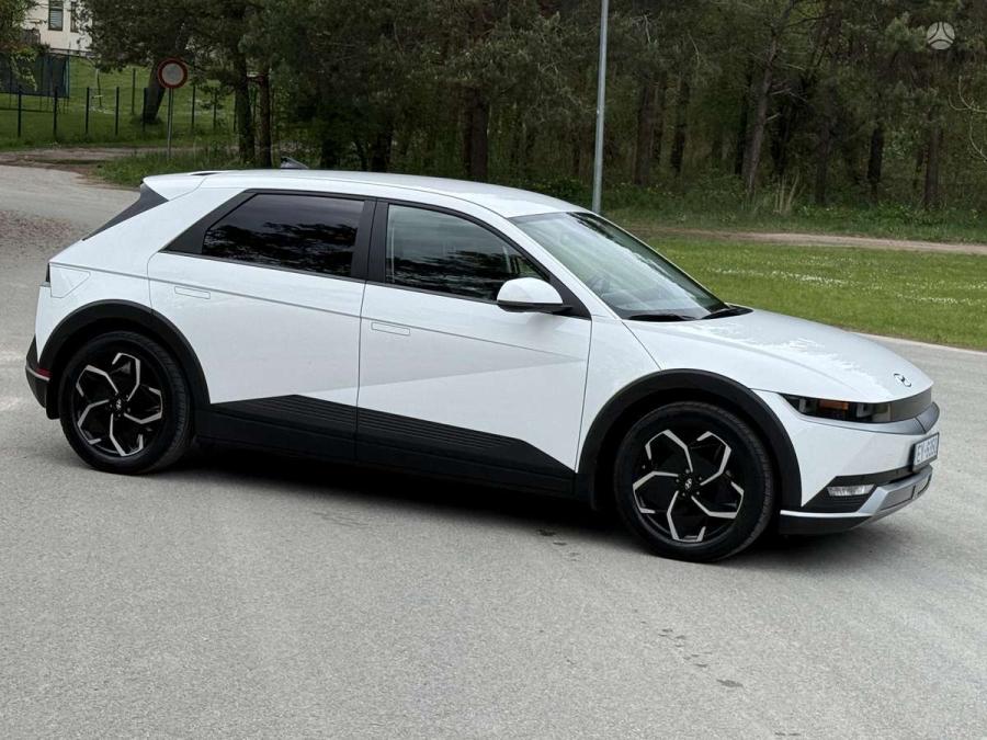 Balts Hyundai Ioniq 5 2023 Jūrmala, ar dzinēja tilpumu 0.00 L un nobraukumu 35 tūkst. km par 29950 €, foto 10 vietnē AUTOMOTO.COM.LV