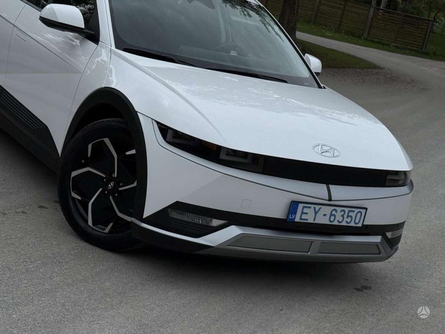 Balts Hyundai Ioniq 5 2023 Jūrmala, ar dzinēja tilpumu 0.00 L un nobraukumu 35 tūkst. km par 29950 €, foto 12 vietnē AUTOMOTO.COM.LV