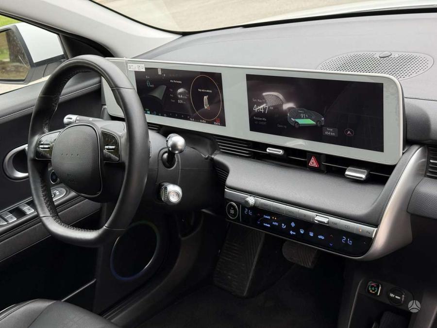 Balts Hyundai Ioniq 5 2023 Jūrmala, ar dzinēja tilpumu 0.00 L un nobraukumu 35 tūkst. km par 29950 €, foto 22 vietnē AUTOMOTO.COM.LV