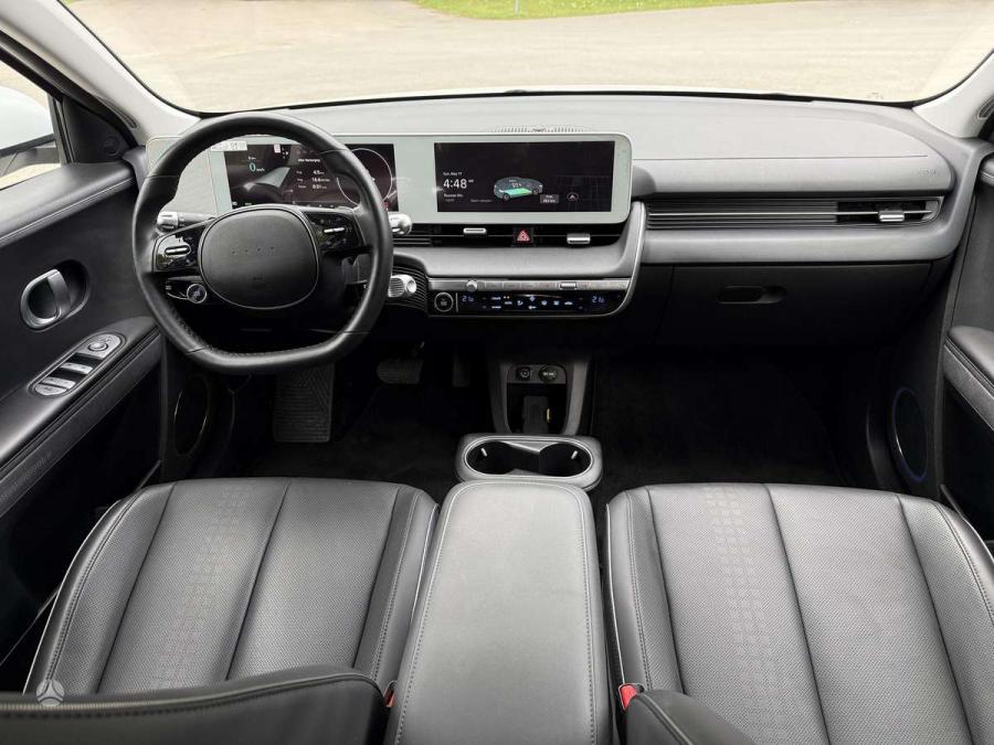 Balts Hyundai Ioniq 5 2023 Jūrmala, ar dzinēja tilpumu 0.00 L un nobraukumu 35 tūkst. km par 29950 €, foto 24 vietnē AUTOMOTO.COM.LV