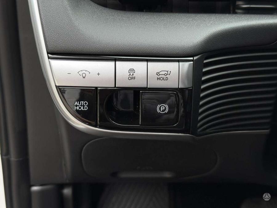 Balts Hyundai Ioniq 5 2023 Jūrmala, ar dzinēja tilpumu 0.00 L un nobraukumu 35 tūkst. km par 29950 €, foto 32 vietnē AUTOMOTO.COM.LV