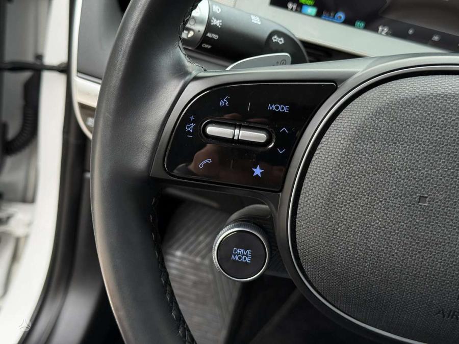 Balts Hyundai Ioniq 5 2023 Jūrmala, ar dzinēja tilpumu 0.00 L un nobraukumu 35 tūkst. km par 29950 €, foto 33 vietnē AUTOMOTO.COM.LV