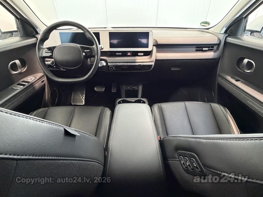 Balts Hyundai Ioniq 5 2024 Tartu, ar dzinēja tilpumu 0.00 L un nobraukumu 22 tūkst. km par 39990 €, foto 6 vietnē AUTOMOTO.COM.LV