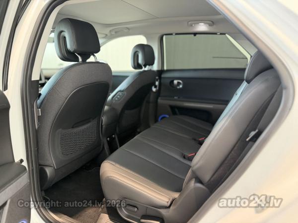 Balts Hyundai Ioniq 5 2024 Tartu, ar dzinēja tilpumu 0.00 L un nobraukumu 22 tūkst. km par 39990 €, foto 7 vietnē AUTOMOTO.COM.LV
