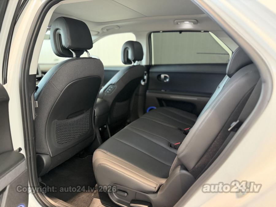 Balts Hyundai Ioniq 5 2024 Tartu, ar dzinēja tilpumu 0.00 L un nobraukumu 22 tūkst. km par 39990 €, foto 8 vietnē AUTOMOTO.COM.LV