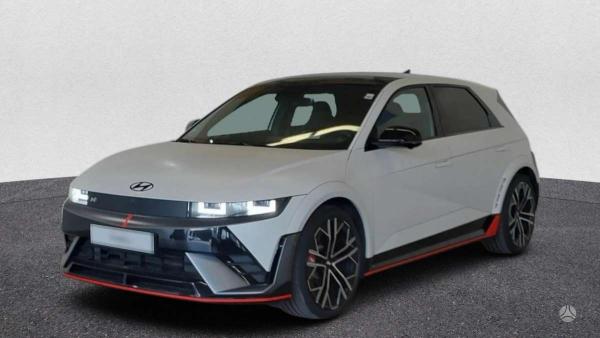 Balts Hyundai Ioniq 5 2024 Viļņa, ar dzinēja tilpumu 0.00 L un nobraukumu 20 tūkst. km par 49900 €, foto 1 vietnē AUTOMOTO.COM.LV