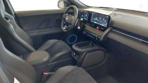 White Hyundai Ioniq 5 2024 in Vilnius, with an engine capacity of 0.00 L and mileage of 20 thousand km for 49900 €, photo 23 on AUTOMOTO.COM.LV