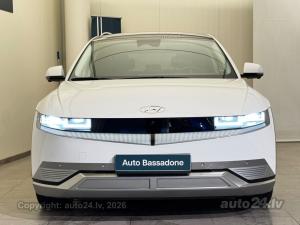 Белый Хендай Ioniq 5 2025 в Таллин, объемом двигателя 0.00 л и пробегом 34 тыс. км за 39900 €, фото 3 на AUTOMOTO.COM.LV