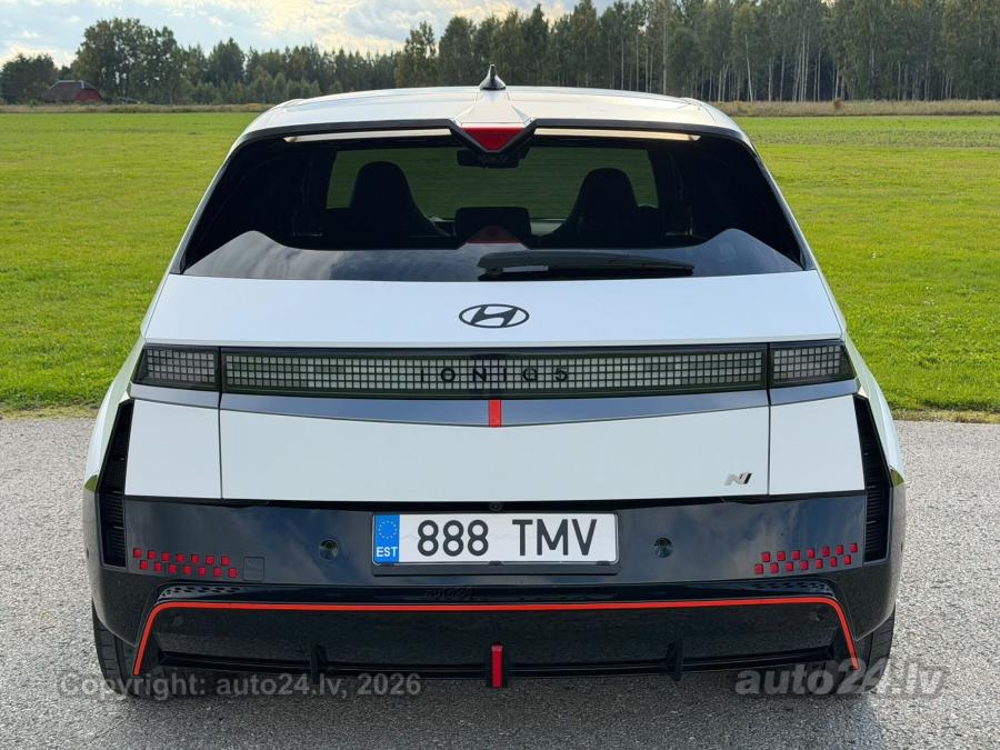 White Hyundai Ioniq 5 2025 in Tartu, with an engine capacity of 0.00 L and mileage of 20 thousand km for 52500 €, photo 7 on AUTOMOTO.COM.LV