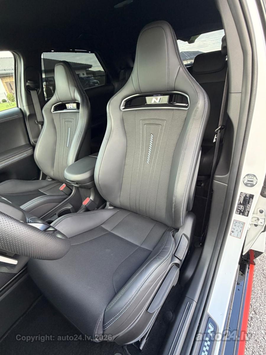 White Hyundai Ioniq 5 2025 in Tartu, with an engine capacity of 0.00 L and mileage of 20 thousand km for 52500 €, photo 11 on AUTOMOTO.COM.LV