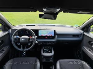 White Hyundai Ioniq 5 2025 in Tartu, with an engine capacity of 0.00 L and mileage of 20 thousand km for 52500 €, photo 15 on AUTOMOTO.COM.LV