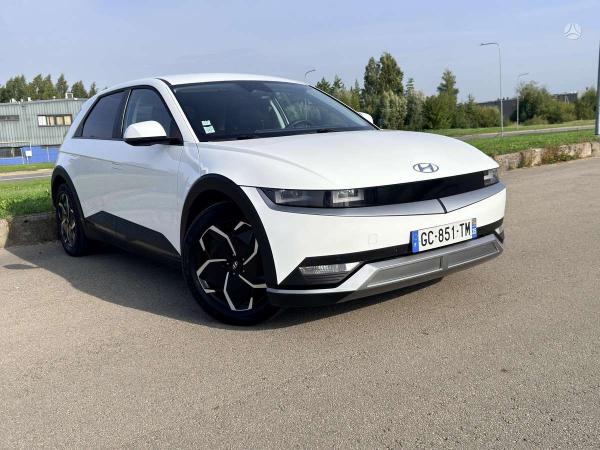 Balts Hyundai Ioniq 5 2021 Panevēža, ar dzinēja tilpumu 0.00 L un nobraukumu 114 tūkst. km par 22990 €, foto 7 vietnē AUTOMOTO.COM.LV