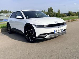 White Hyundai Ioniq 5 2021 in Panevezys, with an engine capacity of 0.00 L and mileage of 114 thousand km for 22990 €, photo 7 on AUTOMOTO.COM.LV