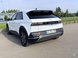 White Hyundai Ioniq 5 2021 in Panevezys, with an engine capacity of 0.00 L and mileage of 114 thousand km for 22990 €, photo 10 on AUTOMOTO.COM.LV