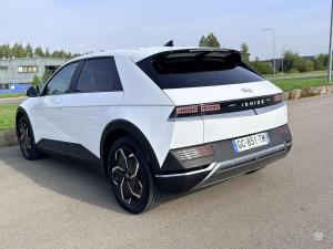 White Hyundai Ioniq 5 2021 in Panevezys, with an engine capacity of 0.00 L and mileage of 114 thousand km for 22990 €, photo 11 on AUTOMOTO.COM.LV