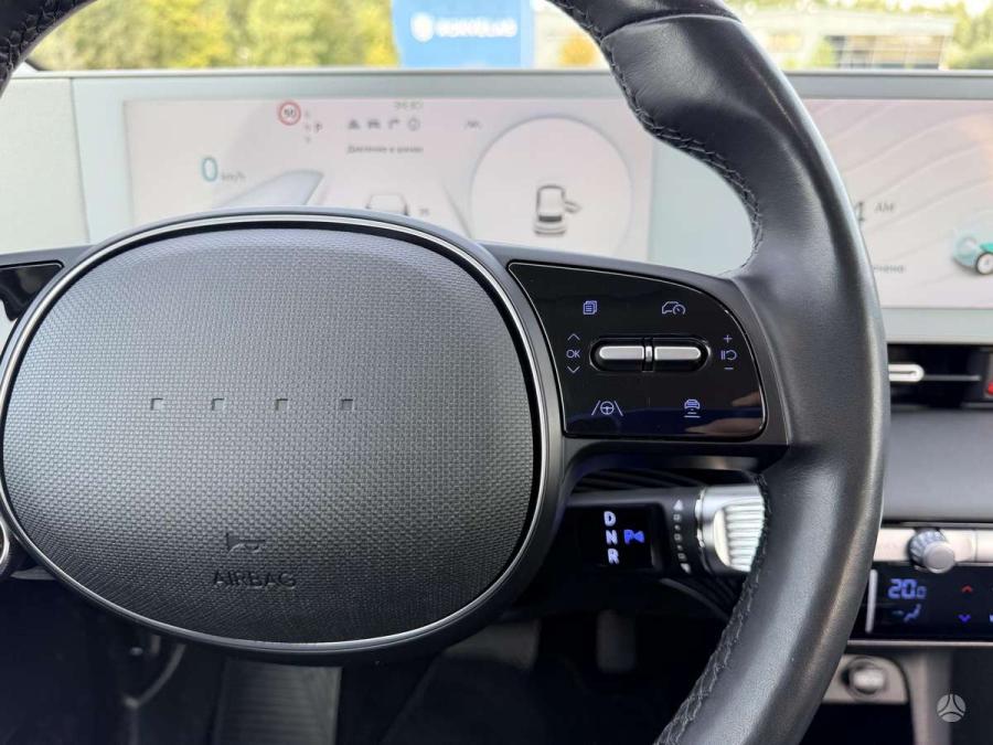 White Hyundai Ioniq 5 2021 in Panevezys, with an engine capacity of 0.00 L and mileage of 114 thousand km for 22990 €, photo 17 on AUTOMOTO.COM.LV