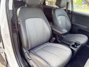 White Hyundai Ioniq 5 2021 in Panevezys, with an engine capacity of 0.00 L and mileage of 114 thousand km for 22990 €, photo 19 on AUTOMOTO.COM.LV