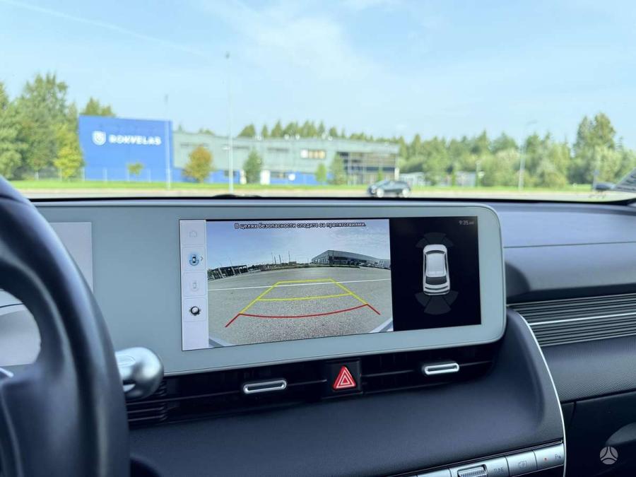 White Hyundai Ioniq 5 2021 in Panevezys, with an engine capacity of 0.00 L and mileage of 114 thousand km for 22990 €, photo 21 on AUTOMOTO.COM.LV