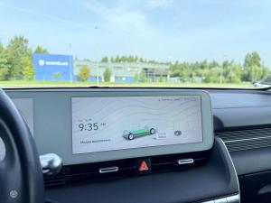 White Hyundai Ioniq 5 2021 in Panevezys, with an engine capacity of 0.00 L and mileage of 114 thousand km for 22990 €, photo 22 on AUTOMOTO.COM.LV