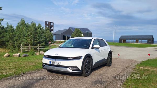 Белый Хендай Ioniq 5 2024 в Таллин, объемом двигателя 0.00 л и пробегом 27 тыс. км за 37000 €, фото 4 на AUTOMOTO.COM.LV