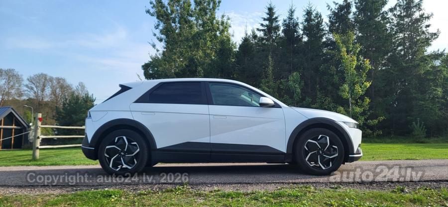 White Hyundai Ioniq 5 2024 in Tallinn, with an engine capacity of 0.00 L and mileage of 27 thousand km for 37000 €, photo 15 on AUTOMOTO.COM.LV