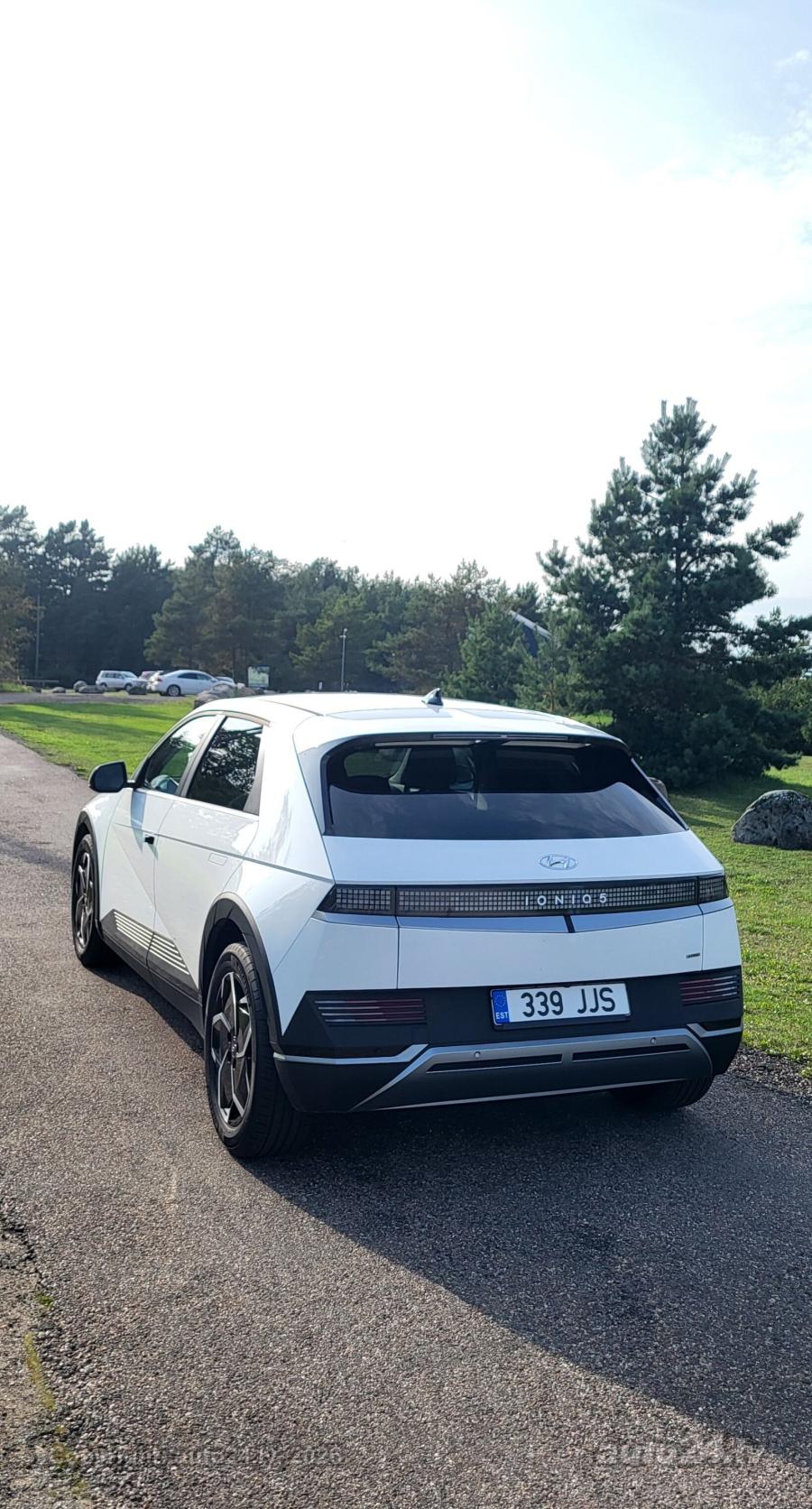 White Hyundai Ioniq 5 2024 in Tallinn, with an engine capacity of 0.00 L and mileage of 27 thousand km for 37000 €, photo 16 on AUTOMOTO.COM.LV