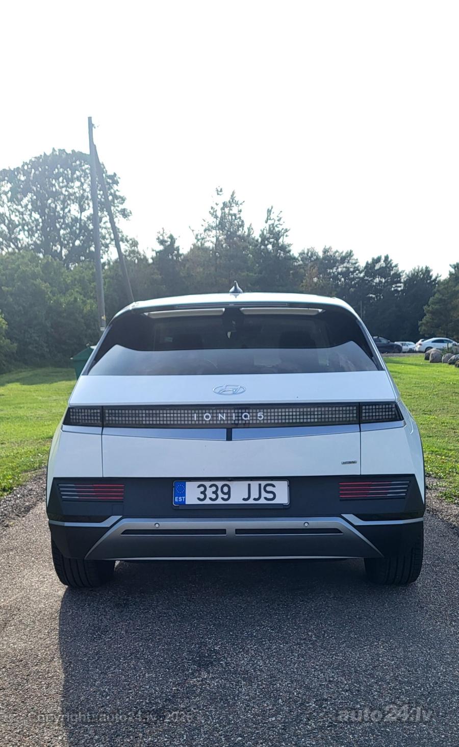 White Hyundai Ioniq 5 2024 in Tallinn, with an engine capacity of 0.00 L and mileage of 27 thousand km for 37000 €, photo 17 on AUTOMOTO.COM.LV