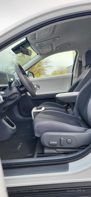 White Hyundai Ioniq 5 2024 in Tallinn, with an engine capacity of 0.00 L and mileage of 27 thousand km for 37000 €, photo 21 on AUTOMOTO.COM.LV