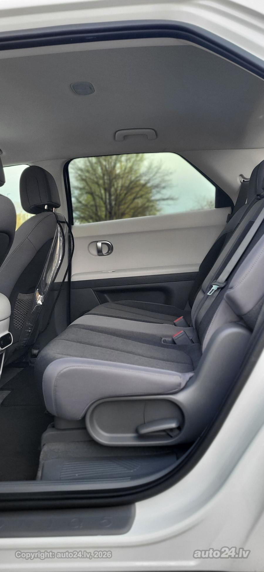 White Hyundai Ioniq 5 2024 in Tallinn, with an engine capacity of 0.00 L and mileage of 27 thousand km for 37000 €, photo 22 on AUTOMOTO.COM.LV