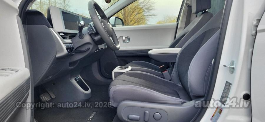 White Hyundai Ioniq 5 2024 in Tallinn, with an engine capacity of 0.00 L and mileage of 27 thousand km for 37000 €, photo 27 on AUTOMOTO.COM.LV