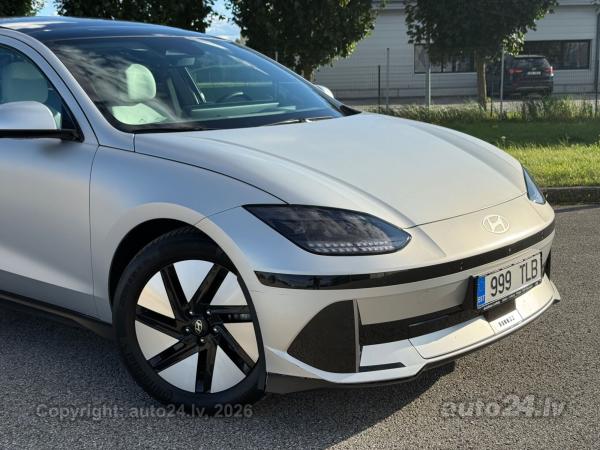 Smilšu krāsa Hyundai IONIQ 6 2024 Tartu, ar dzinēja tilpumu 0.00 L un nobraukumu 27 tūkst. km par 36500 €, foto 3 vietnē AUTOMOTO.COM.LV