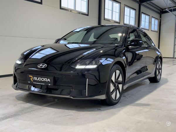 Black Hyundai IONIQ 6 2023 in Siauliai, with an engine capacity of 0.00 L and mileage of 45 thousand km for 29300 €, photo 1 on AUTOMOTO.COM.LV
