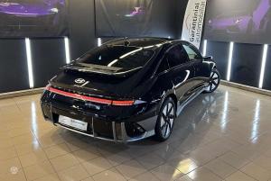 Черный Хендай IONIQ 6 2023 в Вильнюс, объемом двигателя 0.00 л и пробегом 61 тыс. км за 29950 €, фото 3 на AUTOMOTO.COM.LV