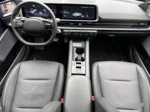 Черный Хендай IONIQ 6 2023 в Вильнюс, объемом двигателя 0.00 л и пробегом 61 тыс. км за 29950 €, фото 4 на AUTOMOTO.COM.LV
