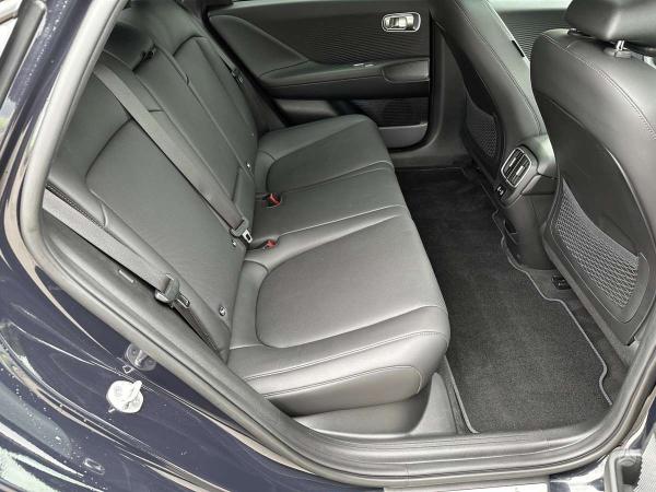 Black Hyundai IONIQ 6 2023 in Vilnius, with an engine capacity of 0.00 L and mileage of 61 thousand km for 29950 €, photo 4 on AUTOMOTO.COM.LV