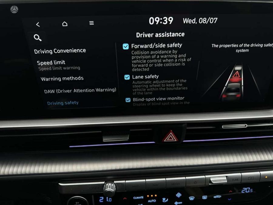 Черный Хендай IONIQ 6 2023 в Вильнюс, объемом двигателя 0.00 л и пробегом 61 тыс. км за 29950 €, фото 15 на AUTOMOTO.COM.LV