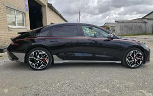 Melns Hyundai IONIQ 6 2023 Klaipėda, ar dzinēja tilpumu 0.00 L un nobraukumu 61 tūkst. km par 28200 €, foto 3 vietnē AUTOMOTO.COM.LV