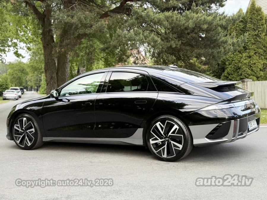 Черный Хендай IONIQ 6 2023 в Таллин, объемом двигателя 0.00 л и пробегом 24 тыс. км за 31900 €, фото 11 на AUTOMOTO.COM.LV